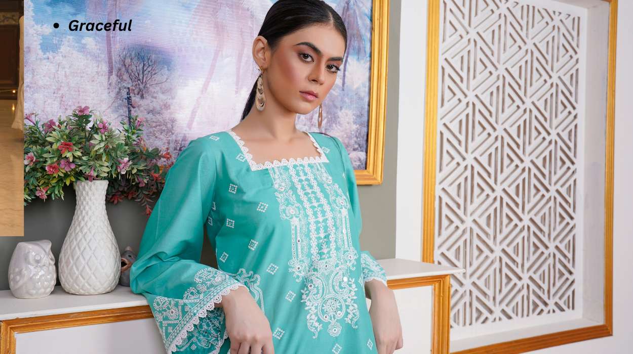 300+ Best Captions for Traditional Look for Girls in 2025